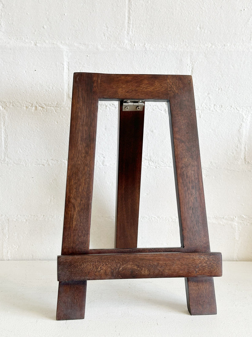 Large Wood Easel – Vintage Barn Chicks